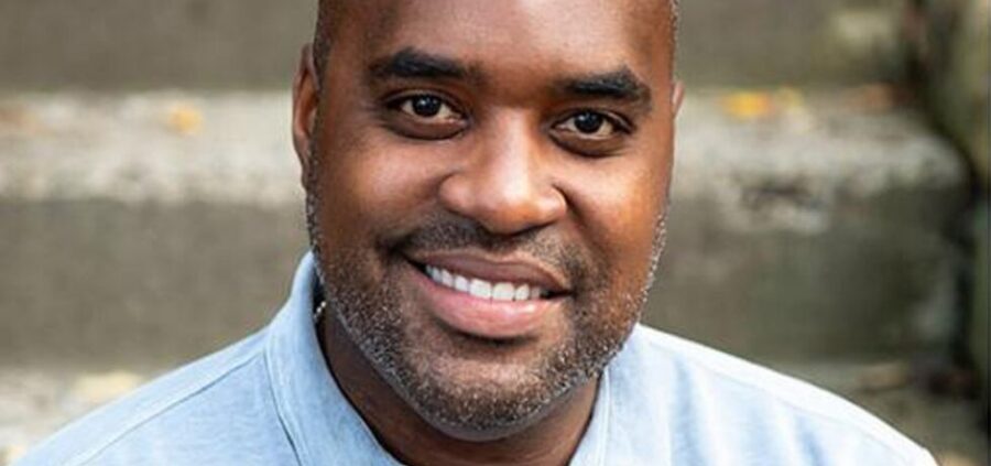 Choosing the Right Hockey Agent | Elite Level Hockey